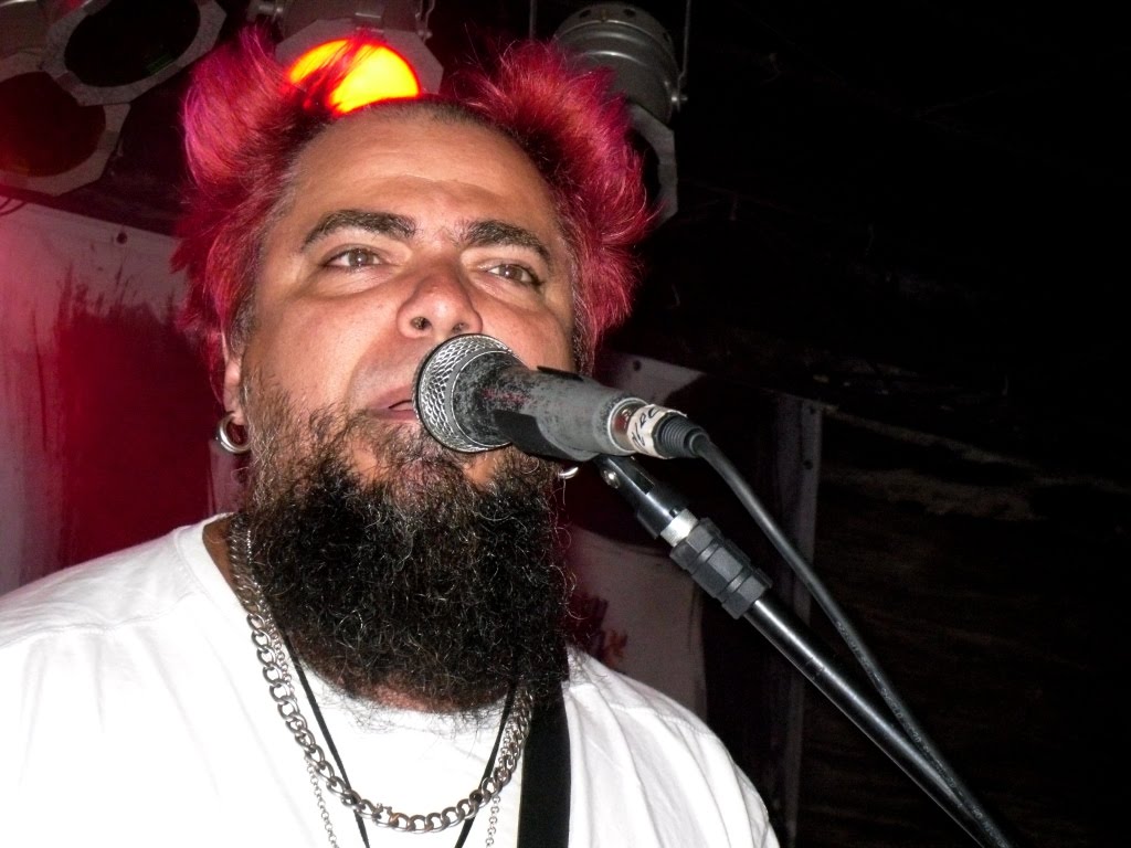 PROGRAMA CIRCULANDO: Márcio Mello lança Solitário Punk hoje no Tom do Sabor